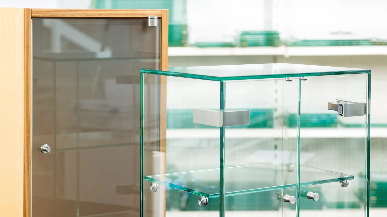 Professional UV bonding with components from Bohle for: